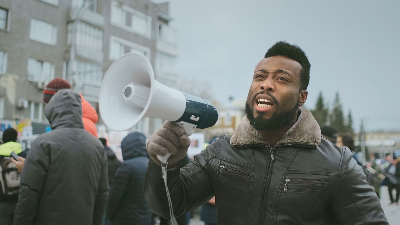 Workers in Action: Notable US Labor Strikes in Late 2021 - UnionTrack®